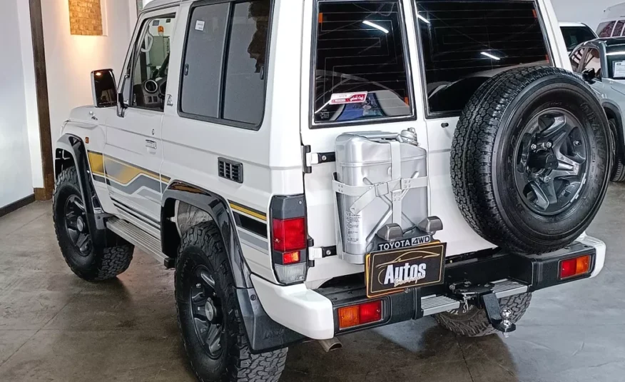 Toyota Land Cruiser Macho GRJ71 2022 – Autos Boutique S.A.S.